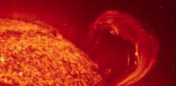 Onderzoekers vinden nieuwe beschrijvingen van een krachtige zonnestorm ...